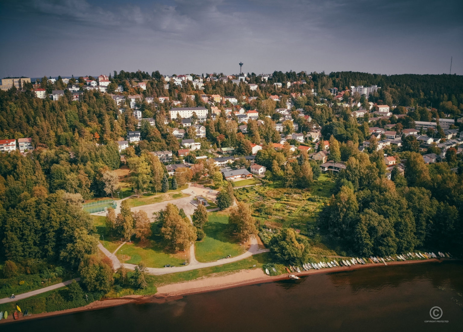 Pispala, Tampere - ilmakuva Pyhäjärveltä - Visual Finland